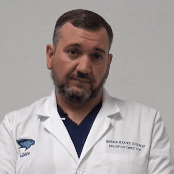 Scalpels | Journal of Medical Insight