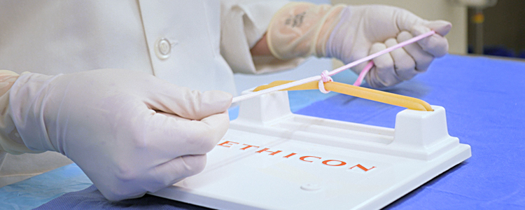 Suture Selection and Knot Tying Demonstration | Journal of Medical Insight